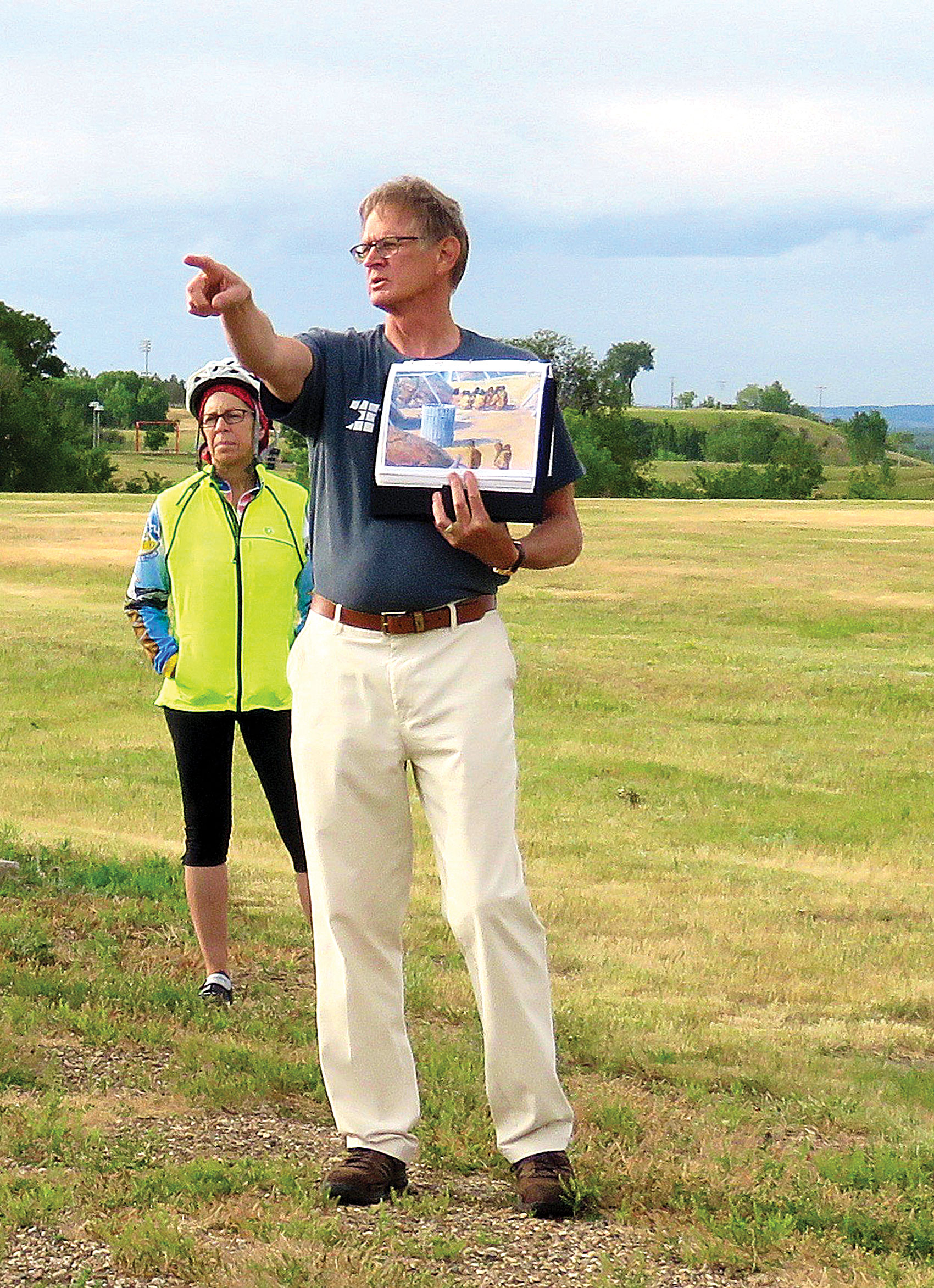 Reaching out | News, Sports, Jobs - Minot Daily News